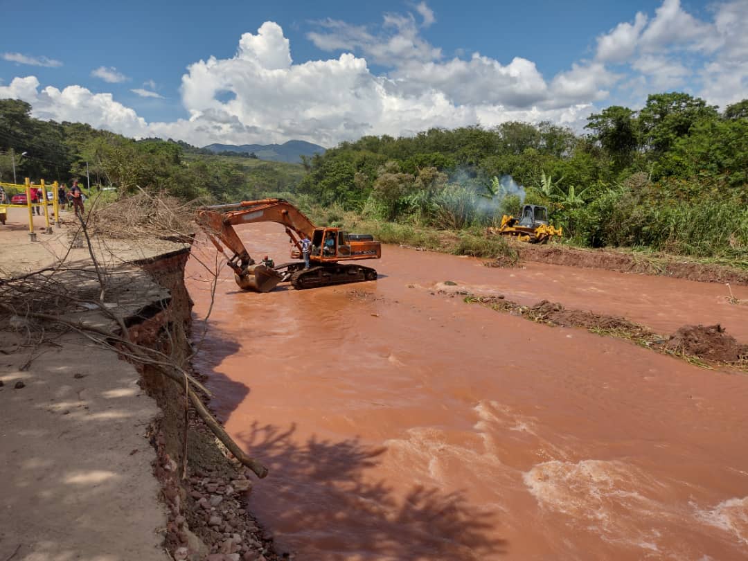 Adelantan-obras-canalización-dragado-río-Torbes