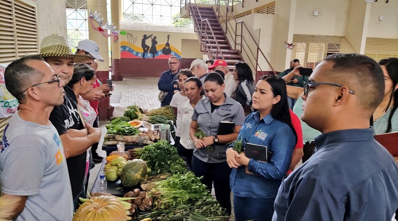 Realizan primera Asamblea del Poder Popular Productivo en Antímano ...
